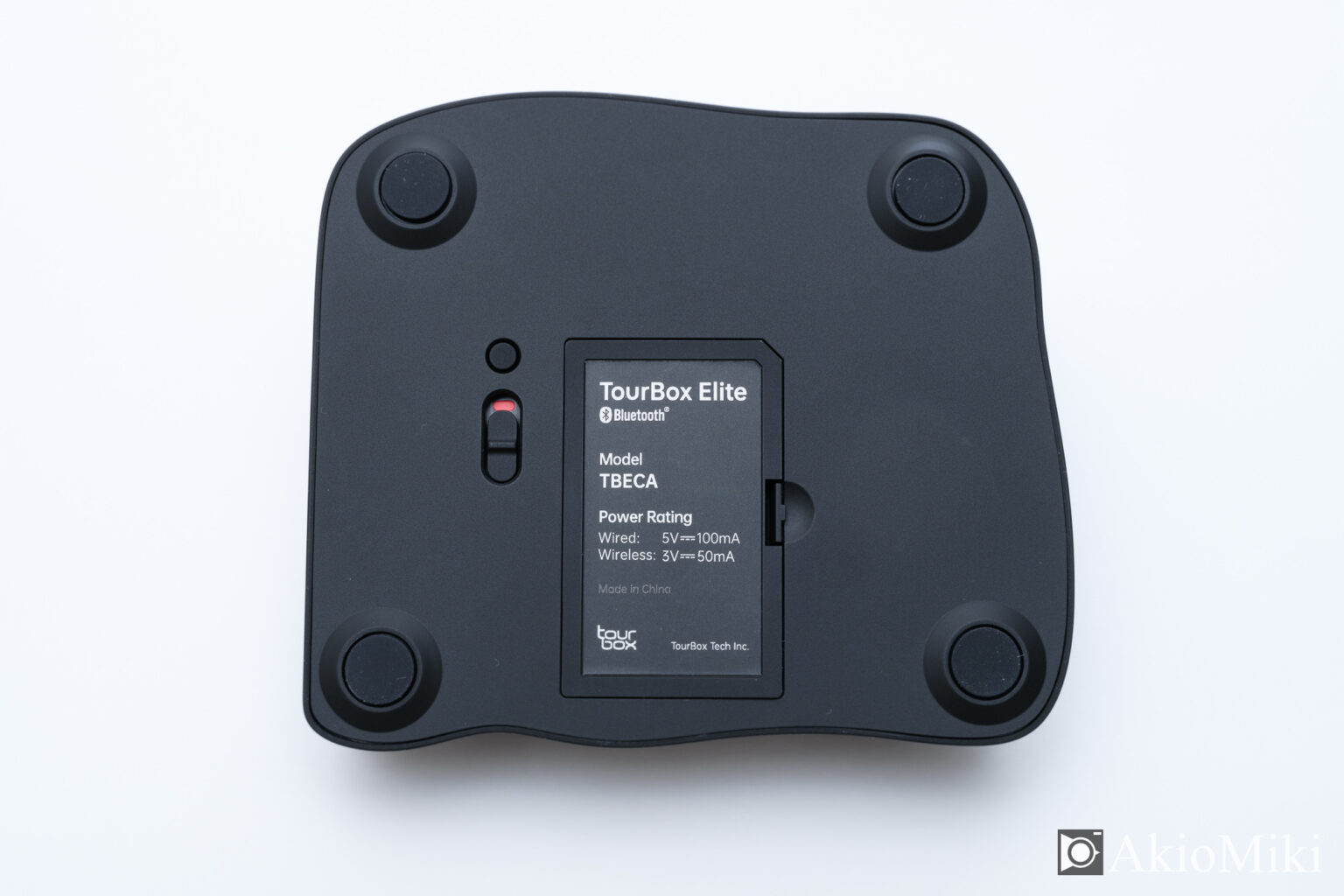 【6ヶ月間のレビュー】TourBox Eliteを徹底解説！外観から初期設定も紹介 | Akio Miki